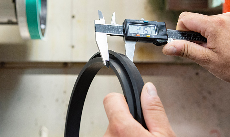 Gummilist | Beställ offert | Gummidetaljer från Formgummigruppen